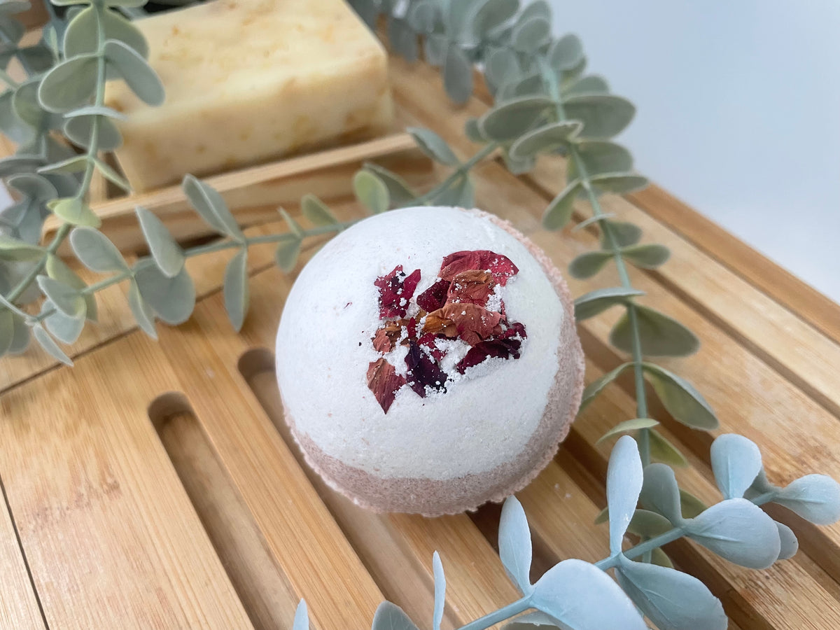 Rose Geranium and Patchouli Bath Bomb – The Wrinkly Elephant Company